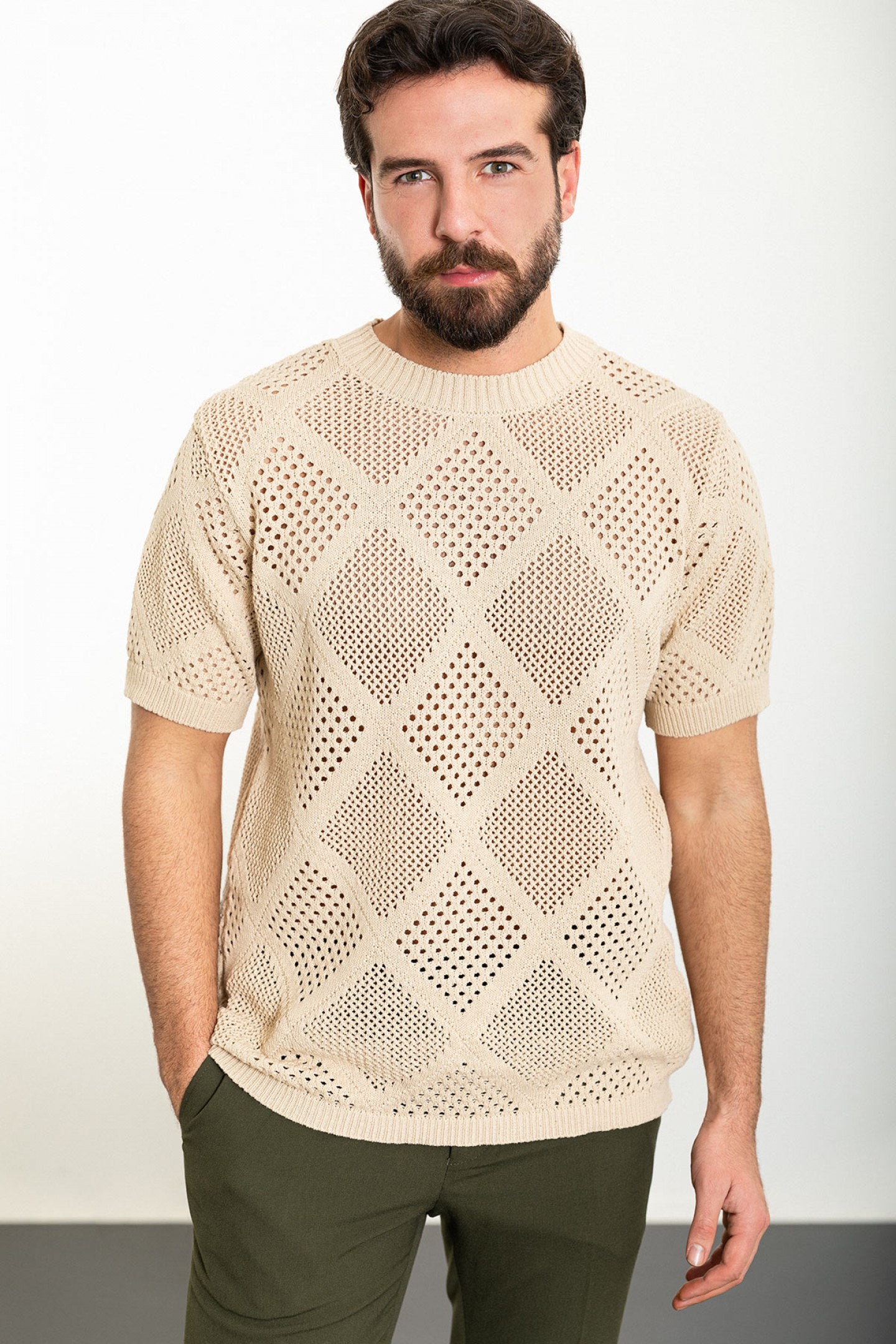 Beige Color Crew Neck Design Casual Men's Knit Tshirt