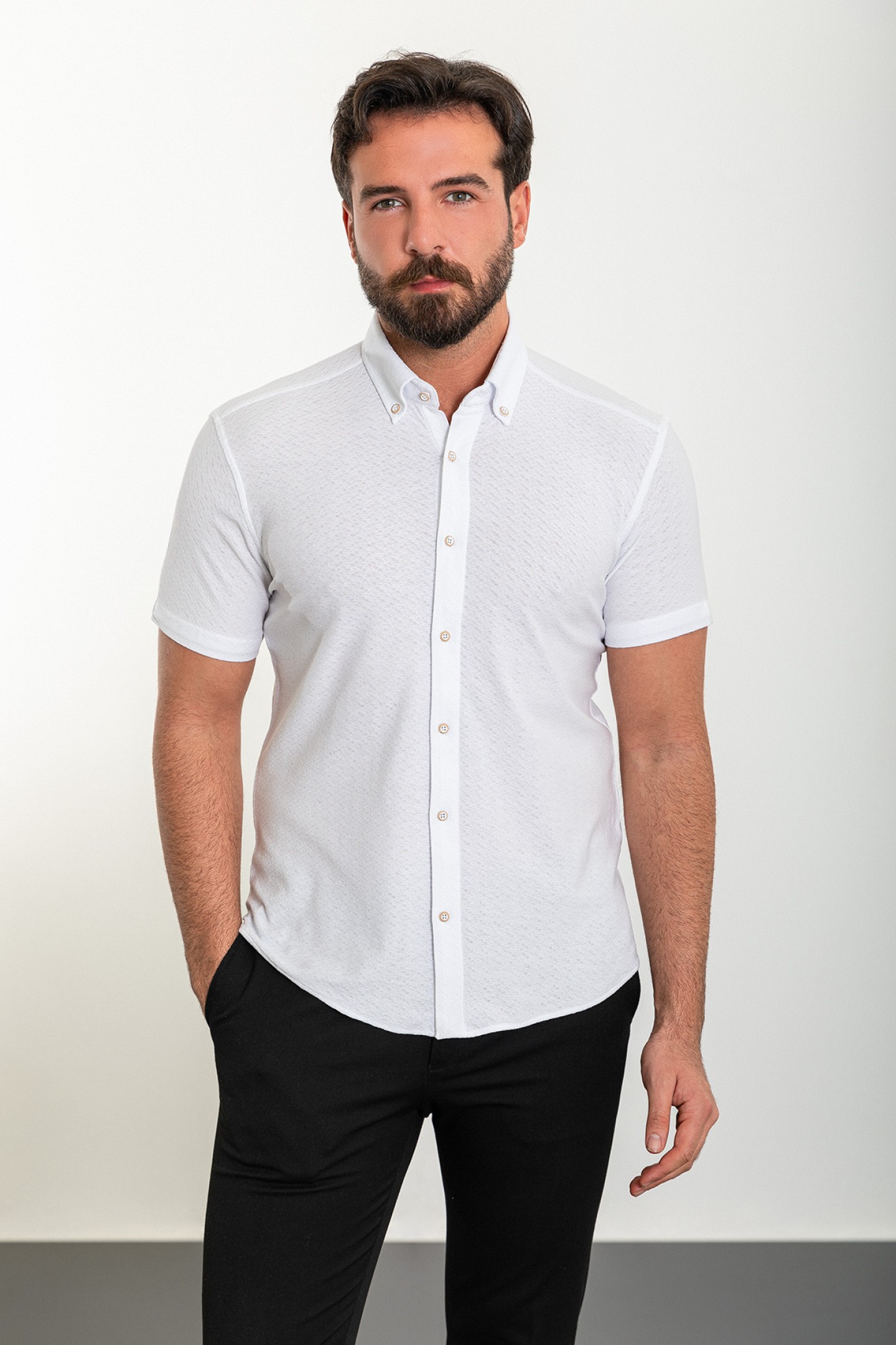 White Color Short Sleeve And Dobby Design Casual Cotton Men's Shirt